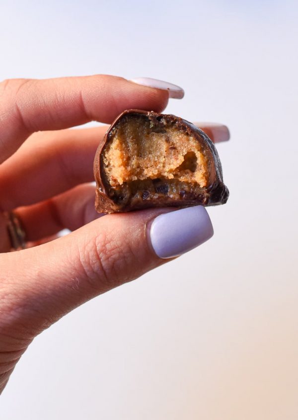 Chewy Salted Caramel Date Truffles | RD-Licious - Registered Dietitian ...